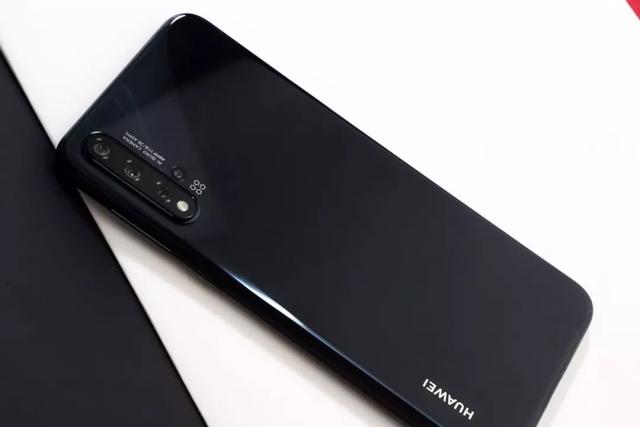 致我们的夏日狂想曲：华为nova5系列评析_百科TA说