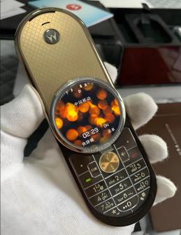 摩托罗拉AURA R1_百度百科