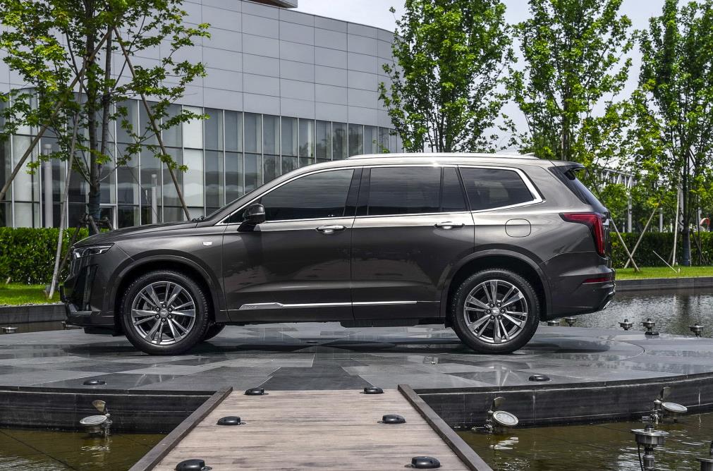 42万的凯迪拉克XT6真的好吗？车主说了驾驶感受！_百科TA说