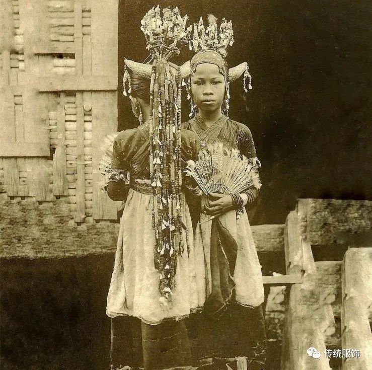 菲律宾南部女性的传统服饰单品与珠宝配饰_百科TA说
