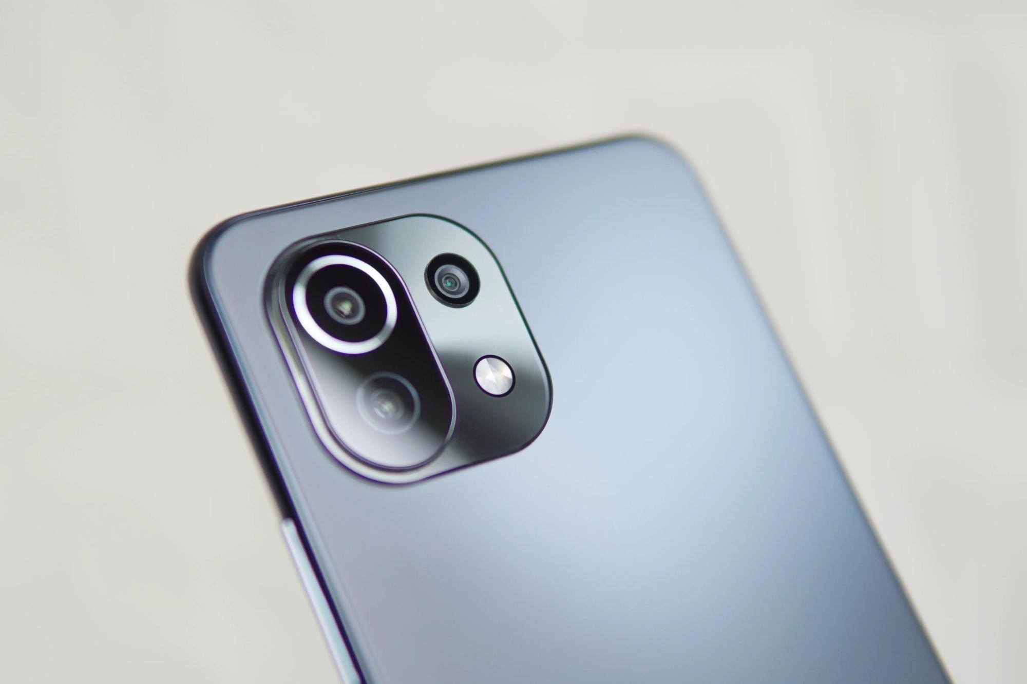 小米11青春版测评：骁龙780G性能也不错，玩游戏流畅_百科TA说