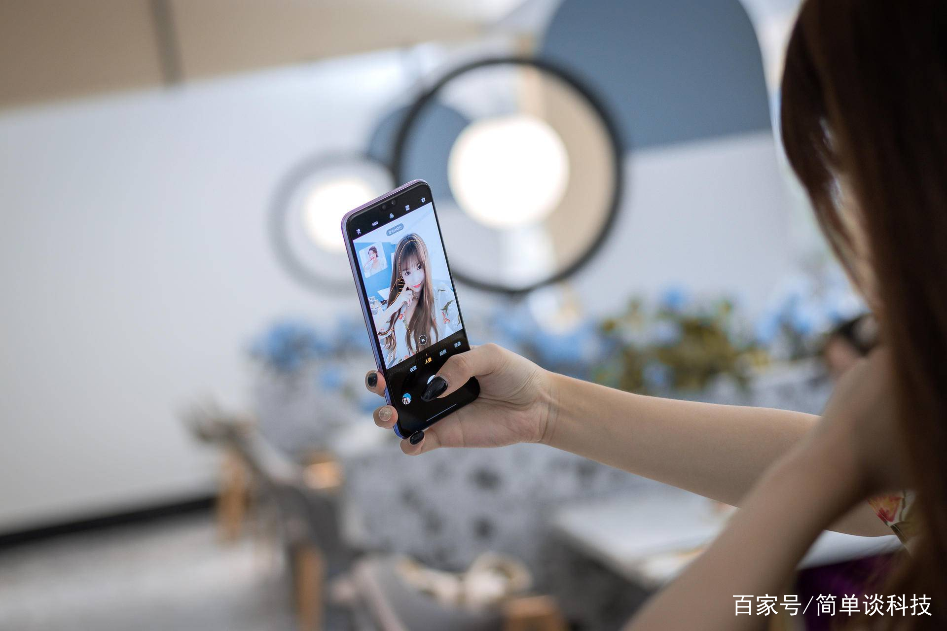 前置超高清双摄，vivo S7解锁国庆出行自拍新体验_百科TA说