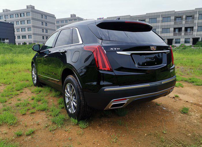 开了雷克萨斯NX，再花36万开凯迪拉克XT5，车主：三个字_百科TA说