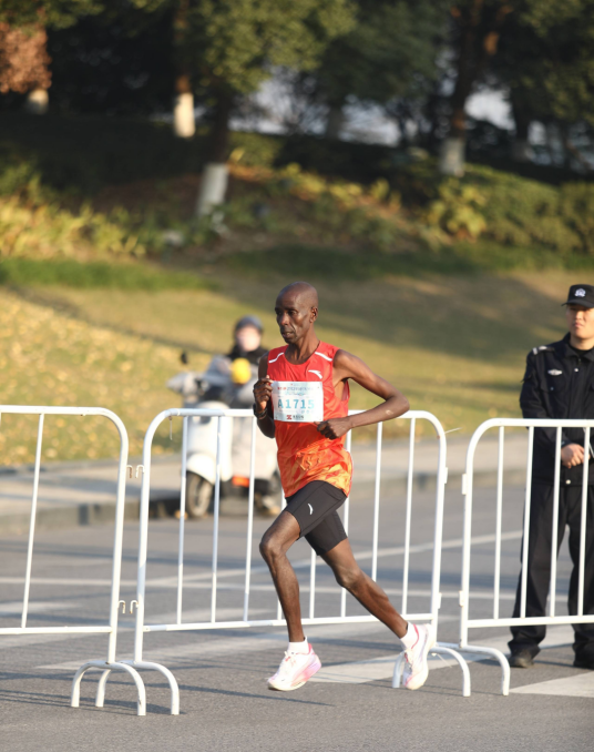 EVANS MAYAKA_百度百科