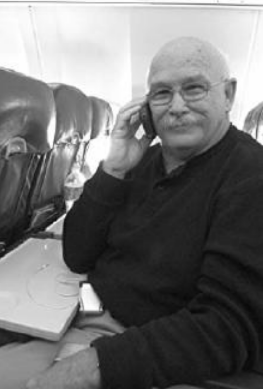 William McConnell_百度百科