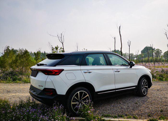 11万左右怎么选？奔腾T77还是哈弗F5？懂车人说了心里话_百科TA说