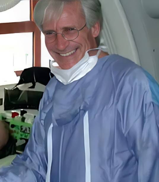 阿兰·克里比尔_百度百科