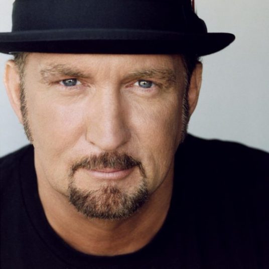 Chris Barnes_百度百科