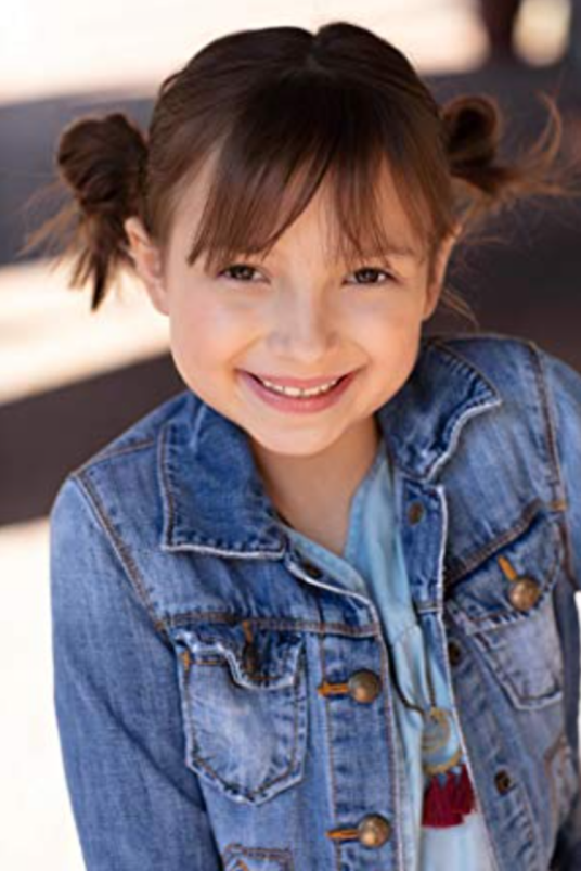 Maya Bednarek_百度百科