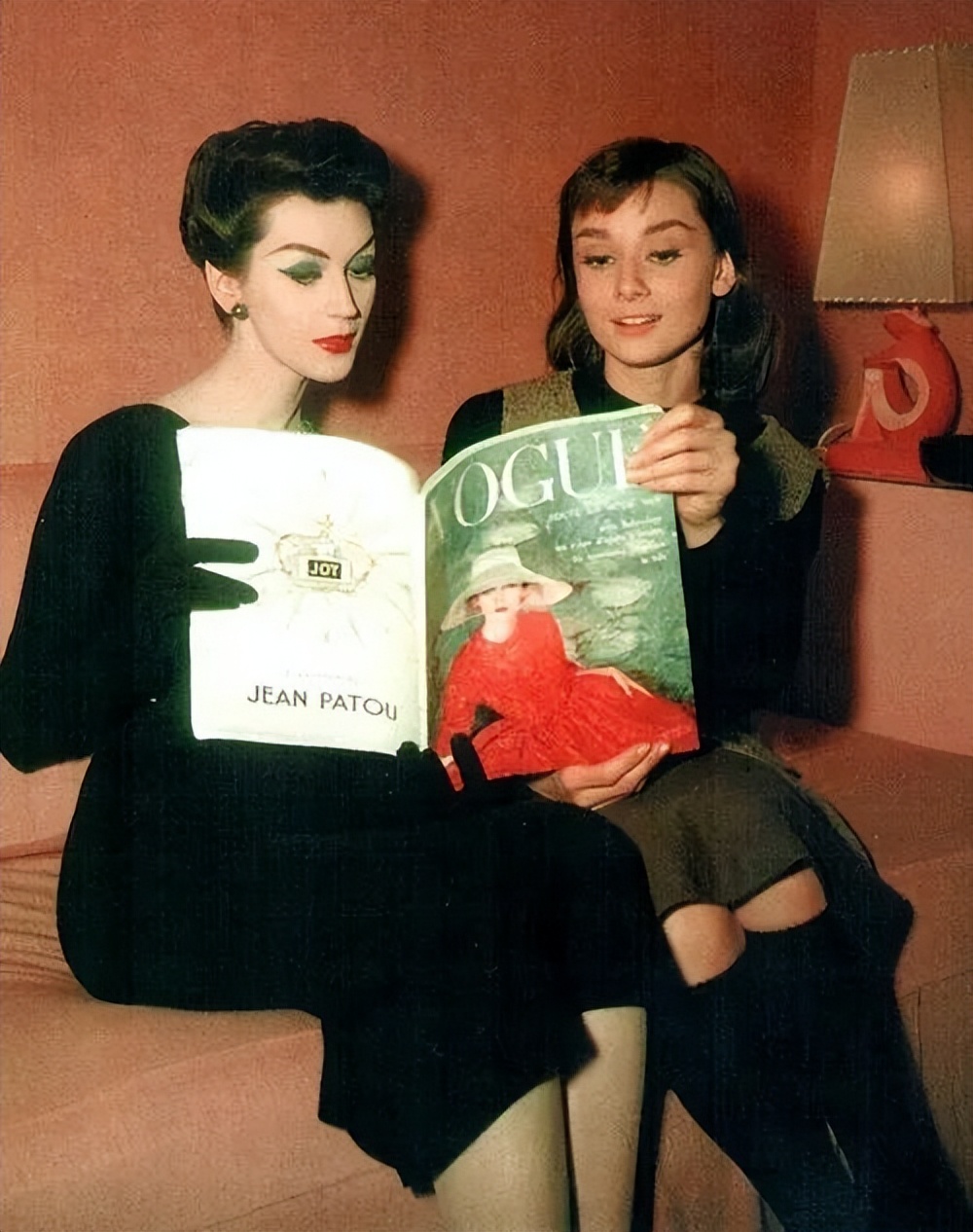 她曾是全球最贵超模，1张照片卖780万，经历3段婚姻却悲惨离世_百科TA说