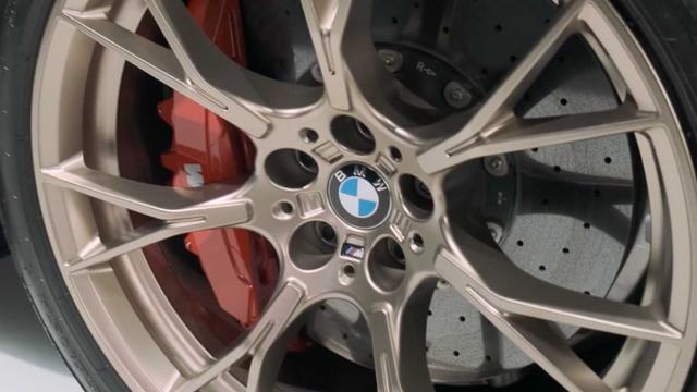 宝马M5 CS预告图发布 将于2021年发布_百科TA说