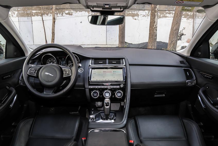 开过发现神行，再开捷豹EPACE，谈及感想，车主说了驾驶感受_百科TA说