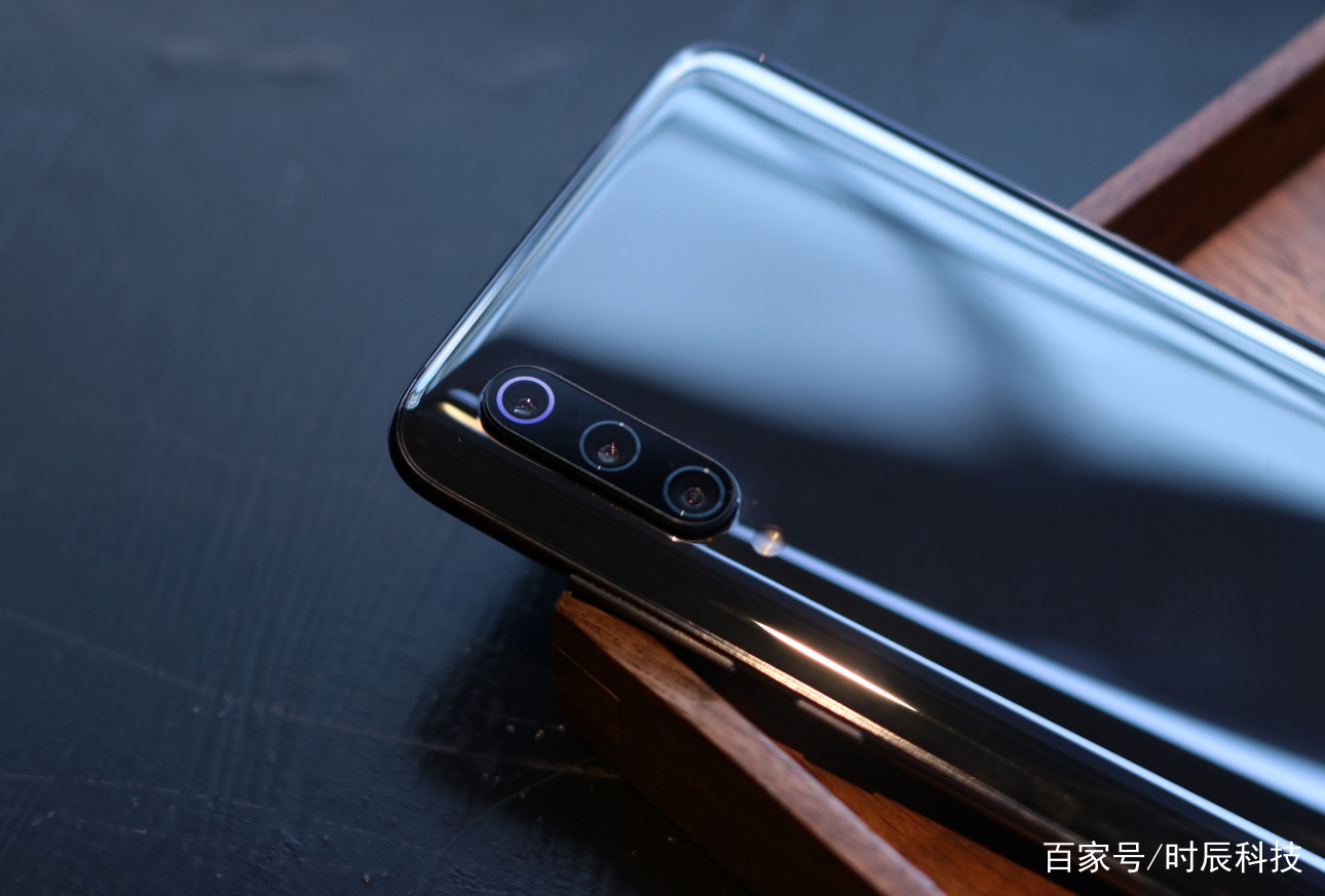 2998？小米和iQOO：定位完全不同_百科TA说