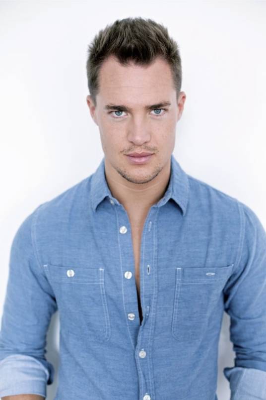 Alexander Dreymon_百度百科
