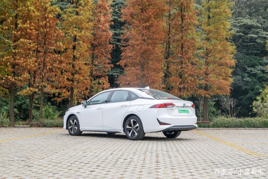 不到17万的价格 30万级的享受，广汽丰田iA5值得买吗？_百科TA说