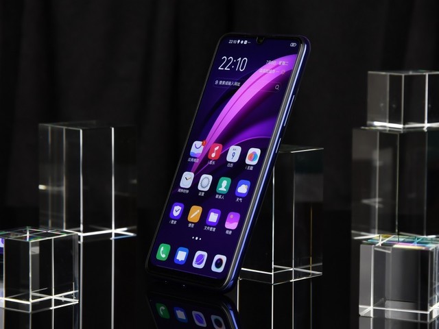 “龙”生9子各不同 vivo Z5/X27/iQOO等亮点盘点_百科TA说