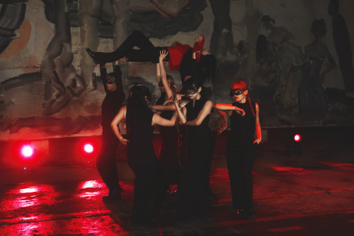 Maroon Night_百度百科