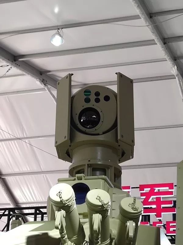 再次亮相59魔改QN-506“陆战之王”，这款“点灯神车”该如何使用_百科TA说