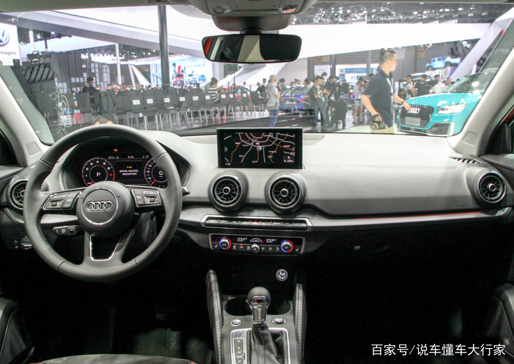 德系SUV火拼？奥迪 Q2L“吊打”奔驰GLA！_百科TA说