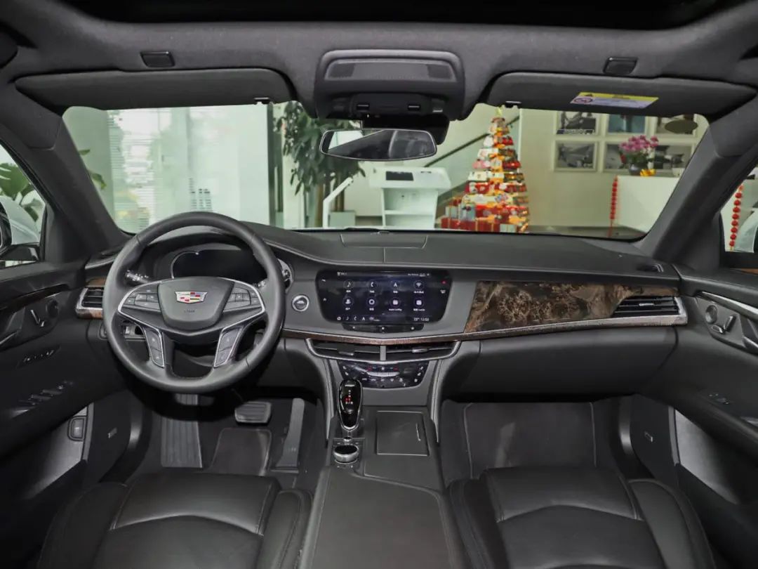 2.0T+10AT+后驱不输BBA，凯迪拉克CT6出新款，优惠9万！_百科TA说