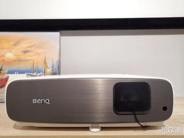 纠结电视？不如一步到位4K投影仪：明基W2700_百科TA说