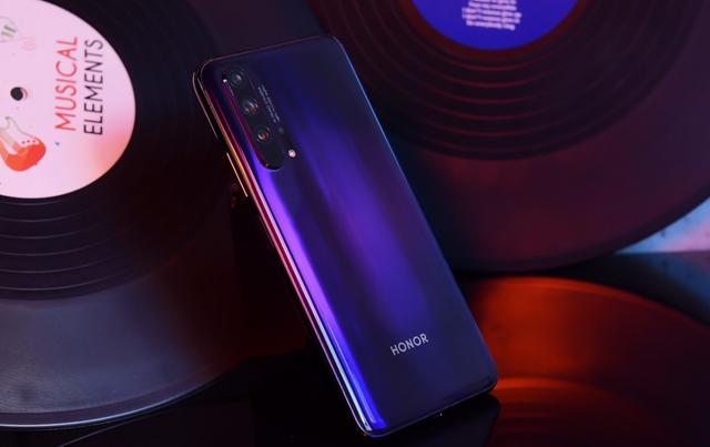 对比红米K20 Pro尊享版、荣耀20 Pro，realme X2 Pro优缺点在哪？_百科TA说