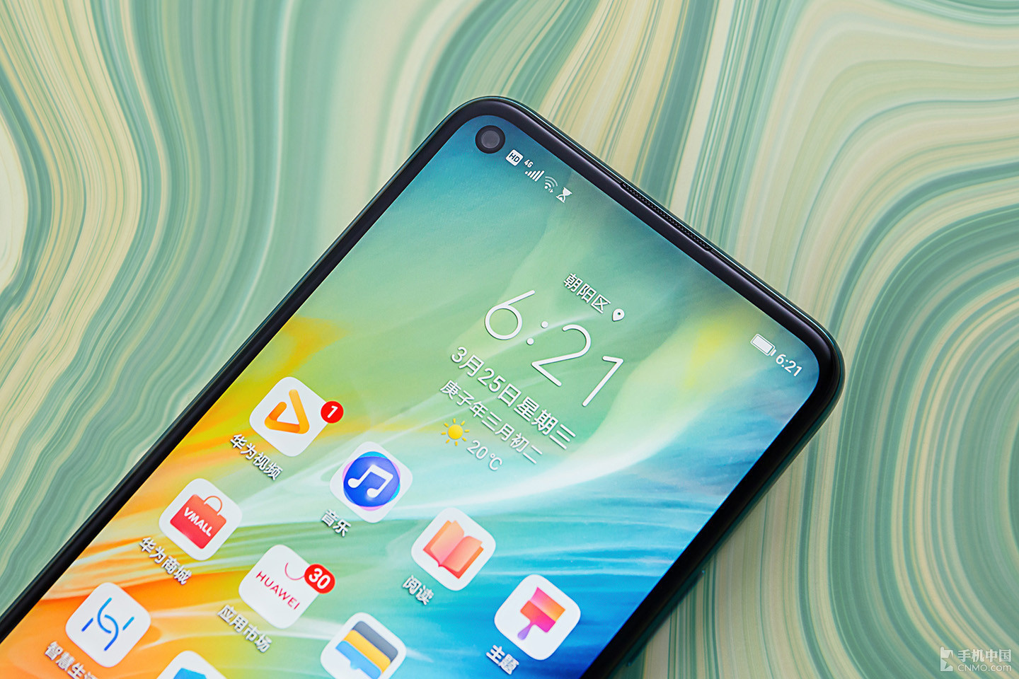 荣耀30S图赏：梦幻蝶羽加身 感受麒麟820的美由“芯”生_百科TA说