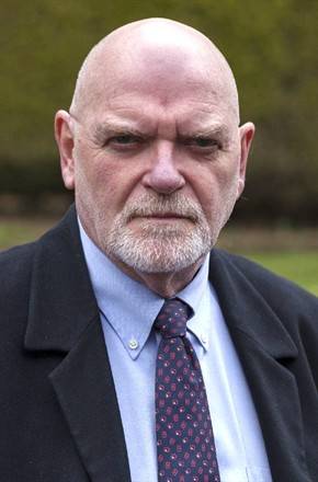 Angus MacInnes_百度百科