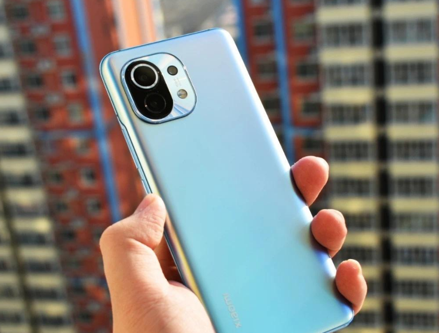 小米11与华为Nova 8 Pro，同样是售价3999，大家怎么看呢_百科TA说