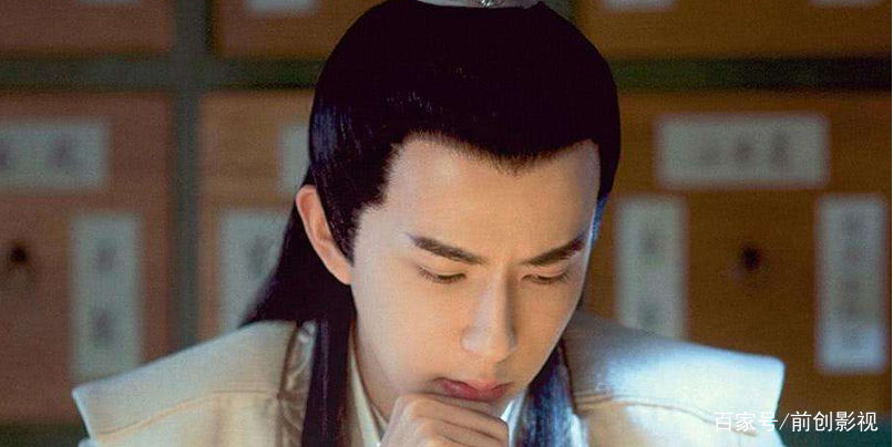 为了爱情了解蛇的习性，于朦胧版的许仙也太可爱了_百科TA说