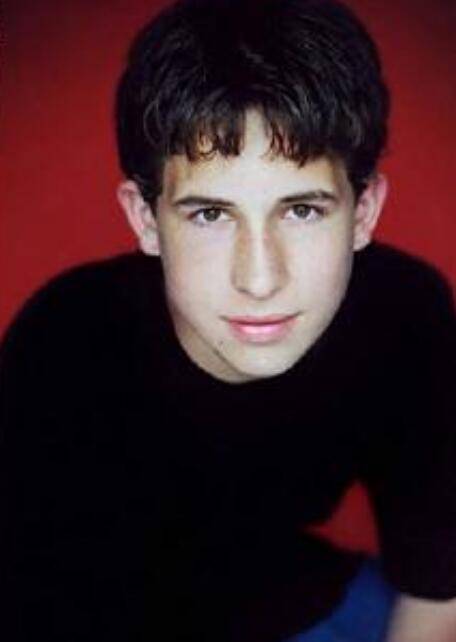 Aaron Henry（演员）_百度百科