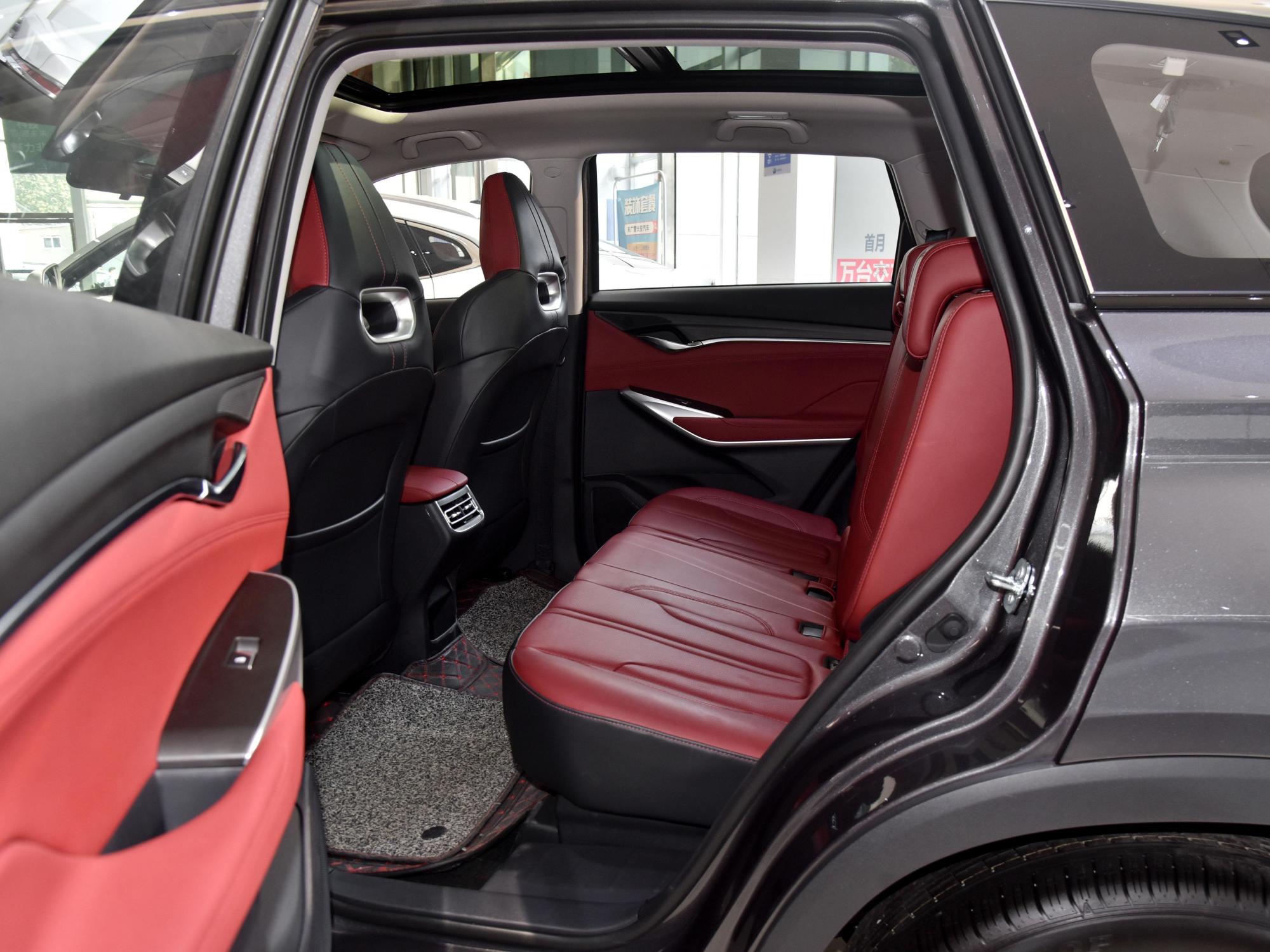 “大块头”长安CS75 PLUS，有空间有颜值，10.69万起售！_百科TA说