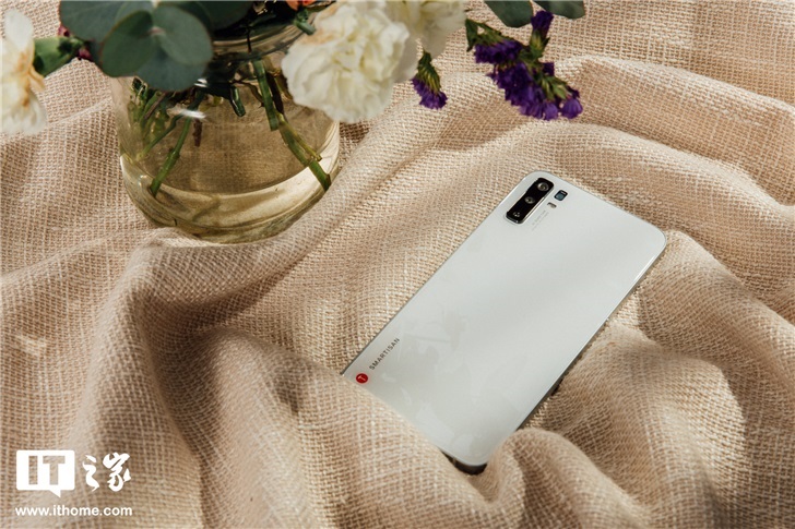 坚果Pro 3限时直降500元：骁龙855 Plus加持，2399元起_百科TA说