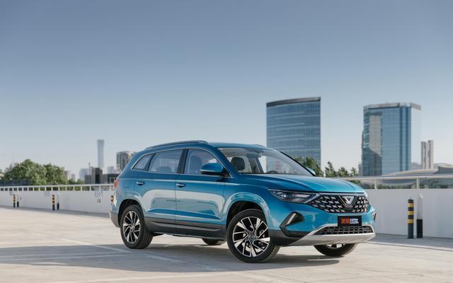 试驾史上最大的捷达，VS7真会搞事情！_百科TA说