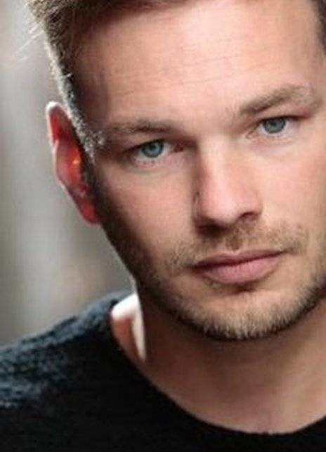 Connor Mills_百度百科