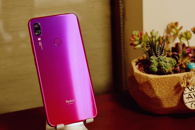 仅1599元还配备IMX586：低价拍照旗舰红米Note7 Pro开箱_百科TA说