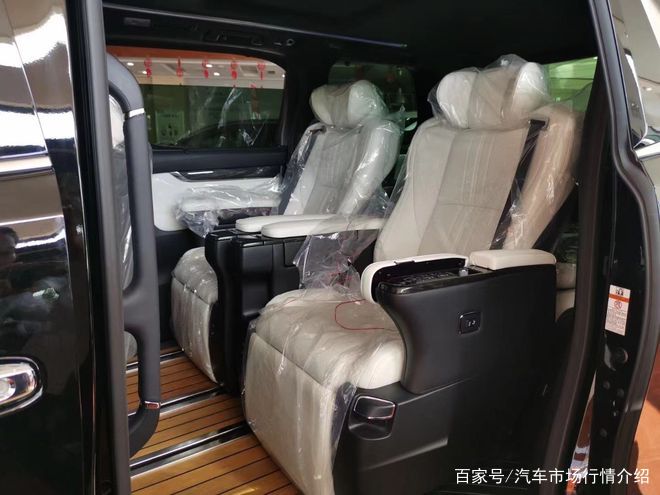 平行进口雷克萨斯LM300报价配置详解读_百科TA说
