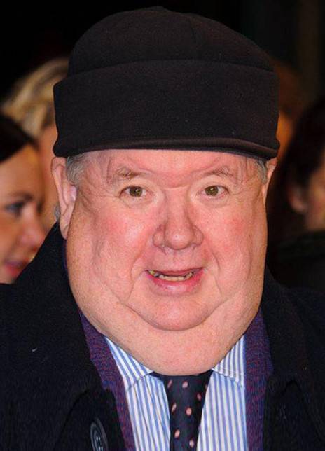 伊恩·麦克内斯_百度百科