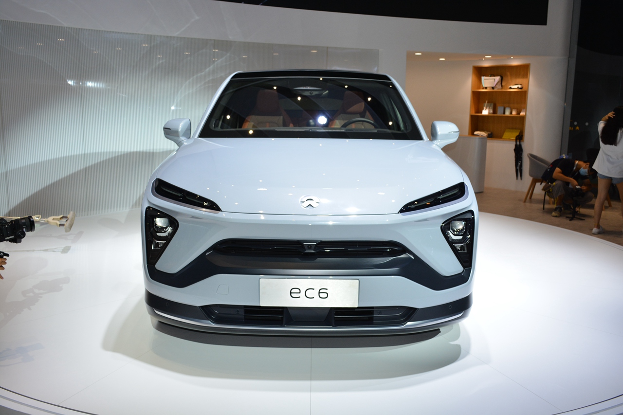 2020成都车展实拍：蔚来EC6_百科TA说