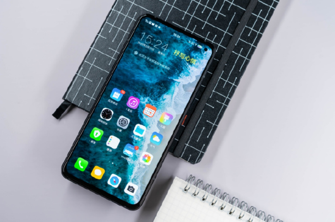 生而强悍的iQOO，全新旗舰iQOO3自带压感按键，表现强悍_百科TA说