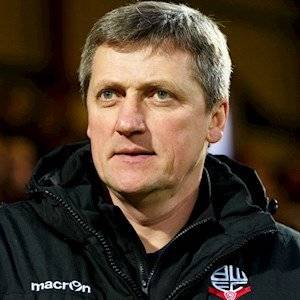 Jimmy Phillips（1966年生英格兰足球教练）_百度百科