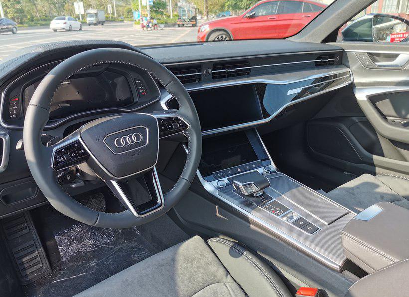 38万什么车好？英菲尼迪Q70、奥迪A6L如何选择？读完你就知道了_百科TA说