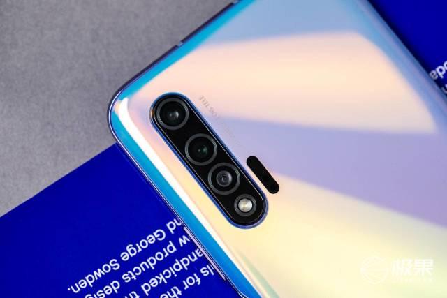 极果评测｜华为Nova6:潮流5G的头号先锋！自拍也能“夜如白昼”_百科TA说