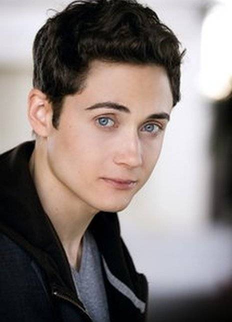 Clark Perry_百度百科