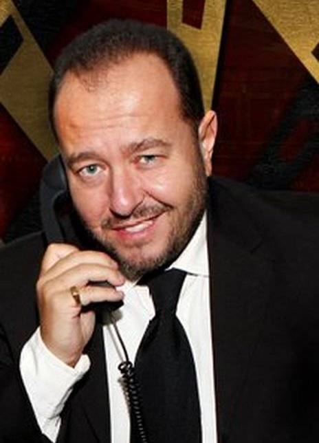 Péter Kalmár_百度百科