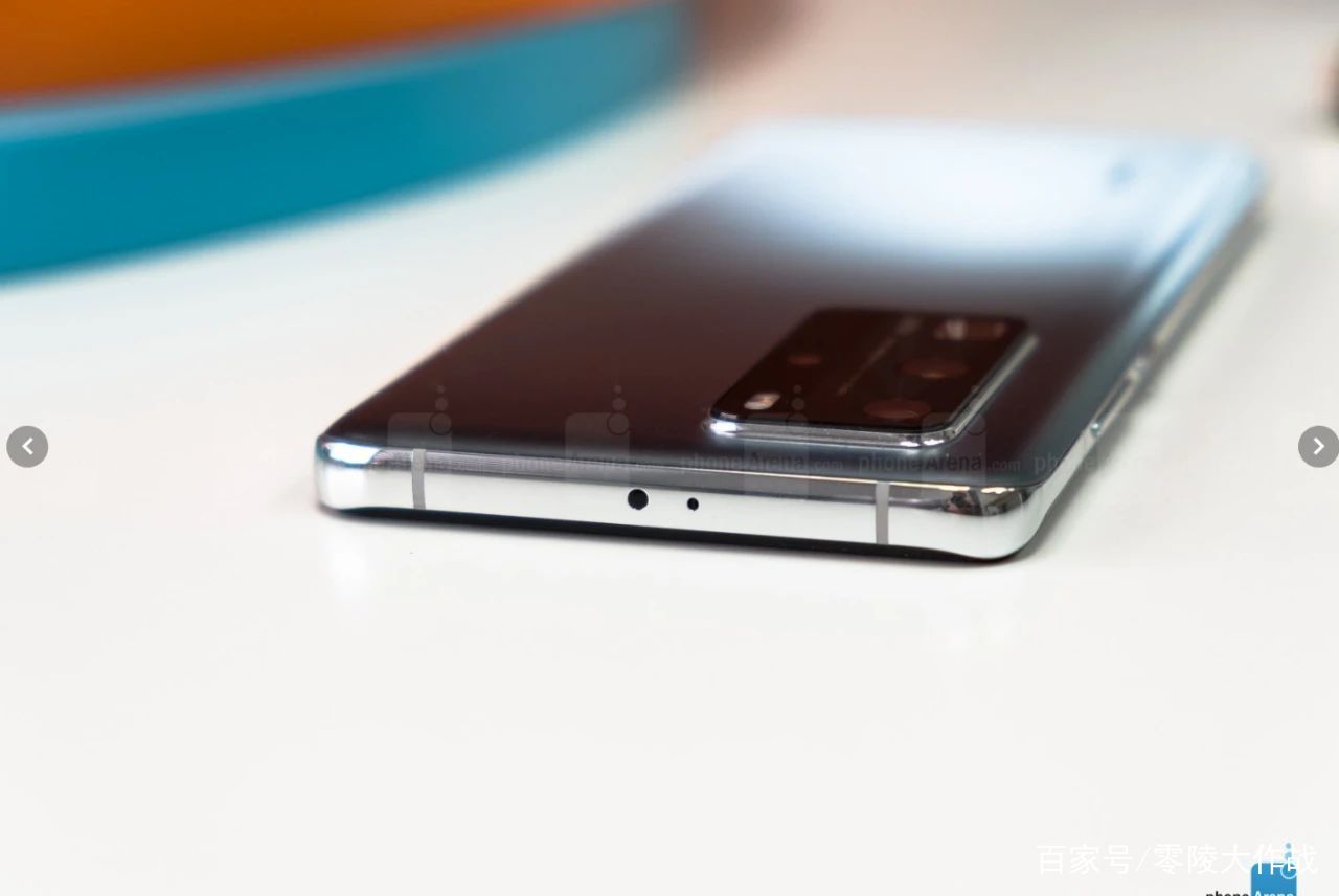 华为p40pro真机上手实拍图片，前置药丸双摄，大家喜欢吗？_百科TA说