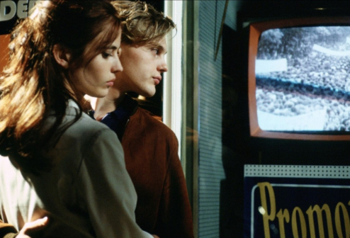 戏梦巴黎（英、法、意三国合拍2003年贝纳尔多·贝托鲁奇执导的剧情片）_百度百科