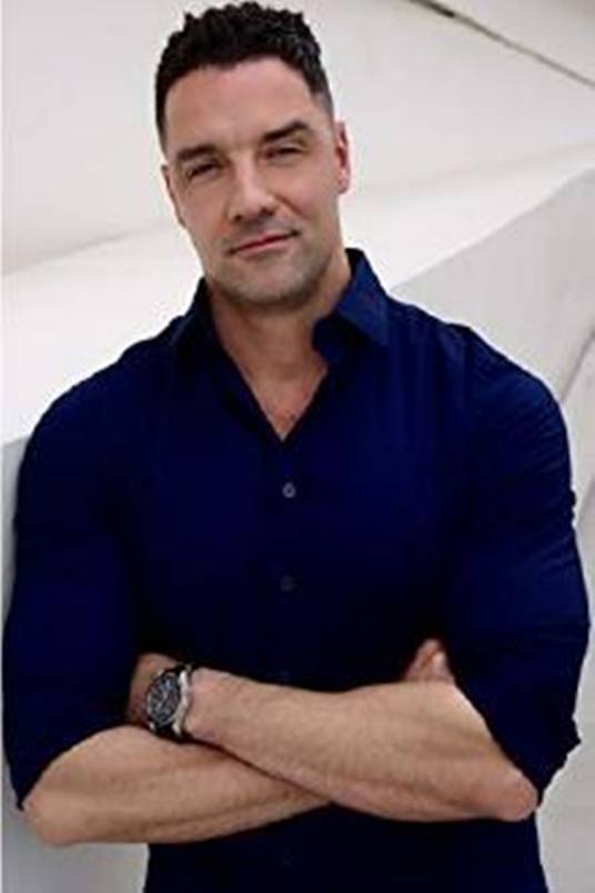 Joseph Izzo_百度百科