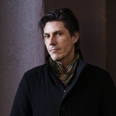 Anthony Lledo_百度百科