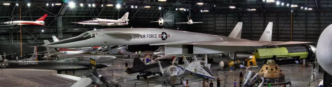 XB-70轰炸机：为诸神黄昏而准备的超音速女武神_百科TA说